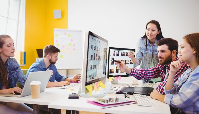 How to Put Together Your Custom-Home Dream Team